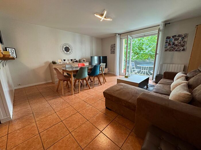 Appartement à vendre - Trappes, La Plaine de Neauphle - 2 pièces - 1 chambre
