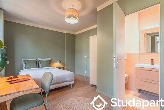 Jardin Parisien, L'Haÿ-les-Roses : Appartement 1 pièce à louer