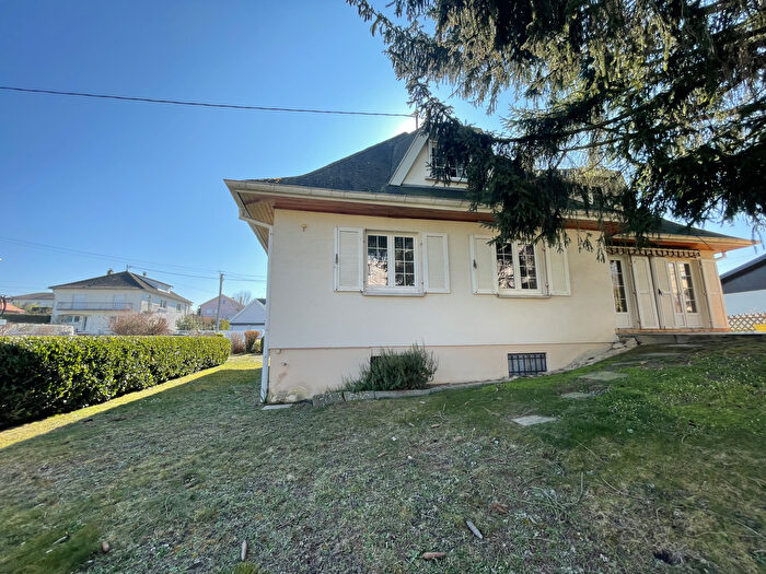 Maisons à vendre et appartements à louer - 3