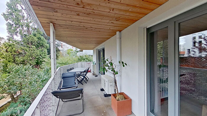 Appartement à vendre - Lyon e , Grand Trou, Moulin à vent, Petite Guille - 4 pièces - 3 chambres