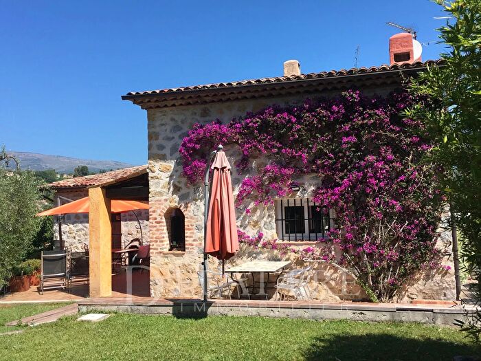 Maison à vendre - Le Rouret - 8 pièces - 6 chambres