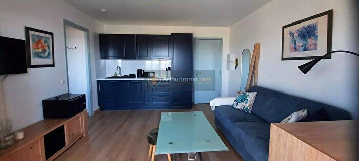 Appartement à louer - Arènes, Saint-Raphaël - 2 pièces - 1 chambre