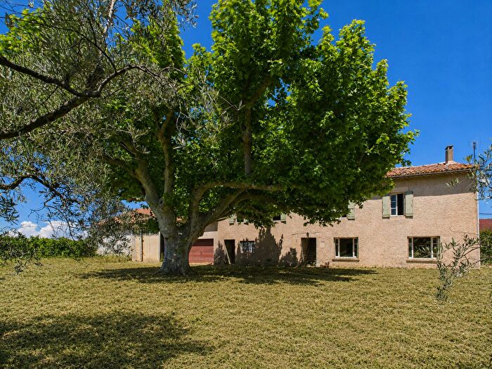 Maison 6 pièces à Robion, à vendre