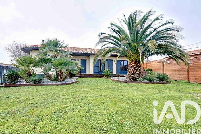 Maison à vendre - Cussac-Fort-Médoc - 5 pièces - 4 chambres