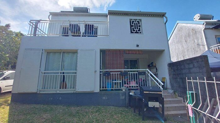 Maison à louer - Saint-Louis - 4 pièces - 3 chambres