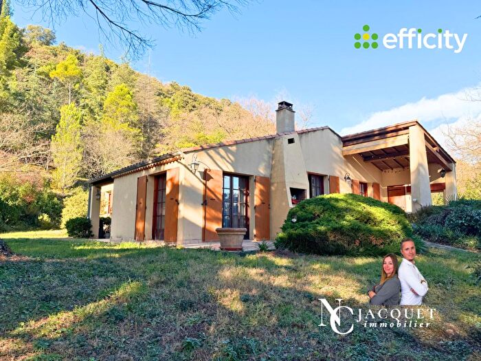 Maison à vendre - Rochemaure - 4 pièces - 3 chambres