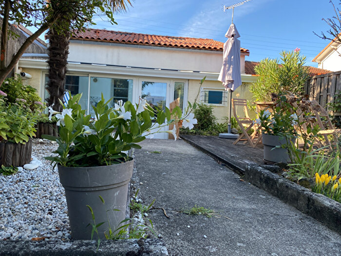 Maison à vendre - Angoulême - 6 pièces - 3 chambres