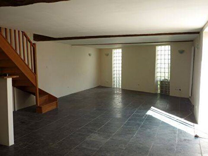 Maison 5 pièces à Saint-Georges-de-Reneins, à louer
