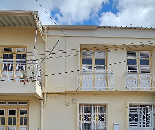 Maison à vendre - Fort-de-France - 6 pièces - 3 chambres