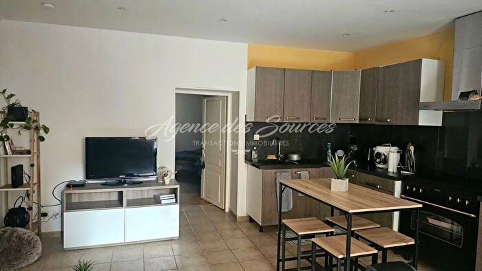 Appartement à louer - Varages - 2 pièces - 1 chambre