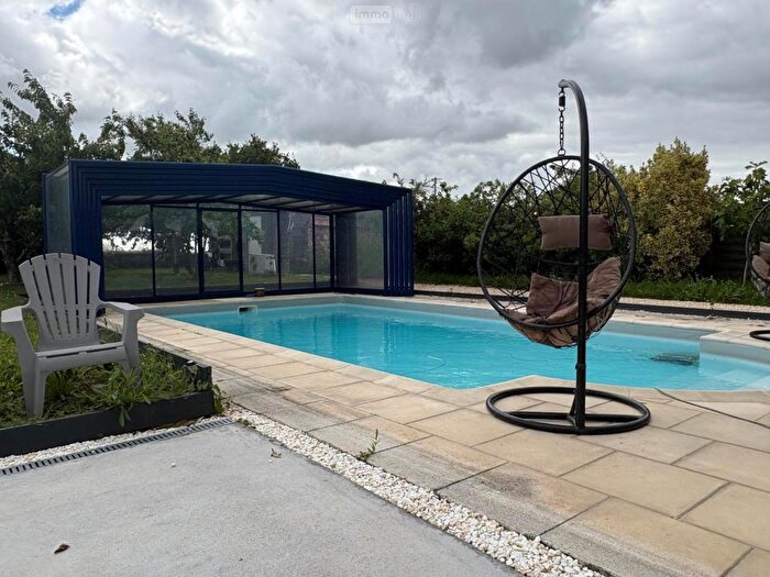 Maison 8 pièces à Montainville, à vendre