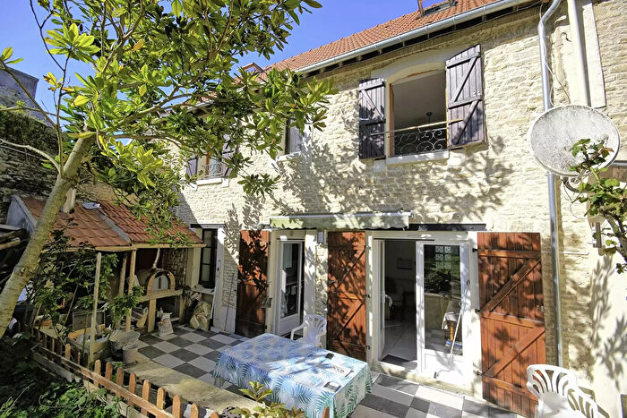Maison à vendre - Saint-Aubin-sur-Mer - 7 pièces - 5 chambres