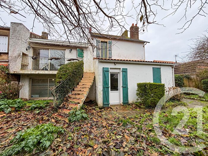 Maison à vendre - Les Sables-dOlonne, Gare - 7 pièces - 4 chambres