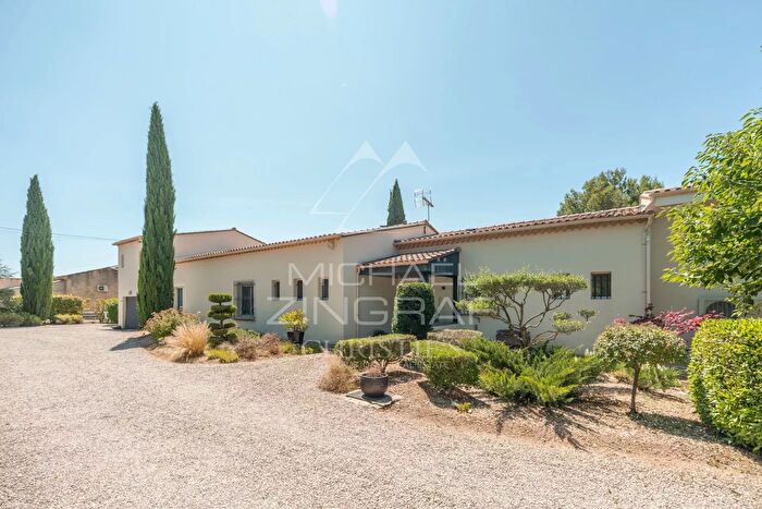 Maison à vendre - Lourmarin - 6 pièces - 4 chambres