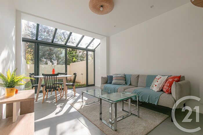 Maison à vendre - Vincennes, Est - 4 pièces - 3 chambres