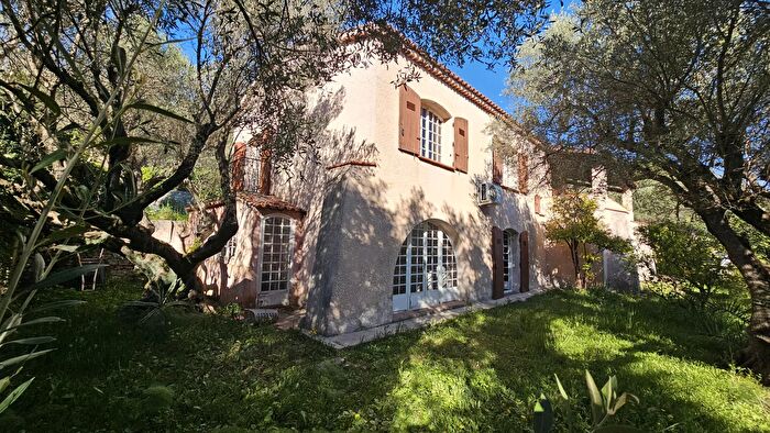 Maison à vendre - Toulon, Darboussèdes - 7 pièces - 5 chambres