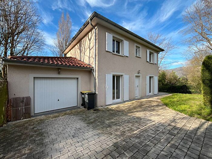 Maison à louer - Le Bourg, Fontaines-sur-Saône - 6 pièces - 5 chambres