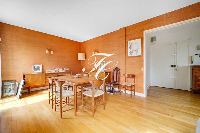 Saint-Cloud, Coteaux, Bords de Seine : Appartement 5 pièces à vendre
