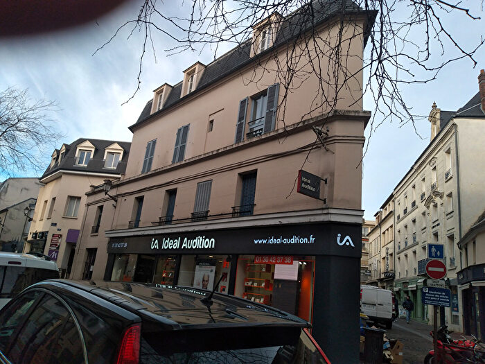 Appartement à vendre - Mantes-la-Jolie, Centre-ville - 4 pièces - 3 chambres