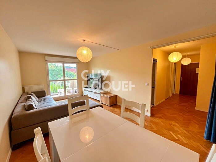 Avenue Nationale, Massy : Appartement 4 pièces à louer