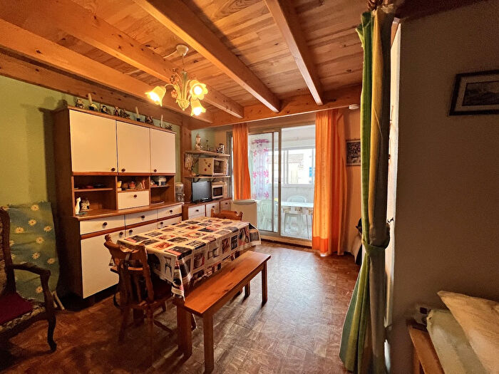 Appartement à vendre - Fleury, Saint-Pierre, Les Cabanes - 2 pièces - 1 chambre