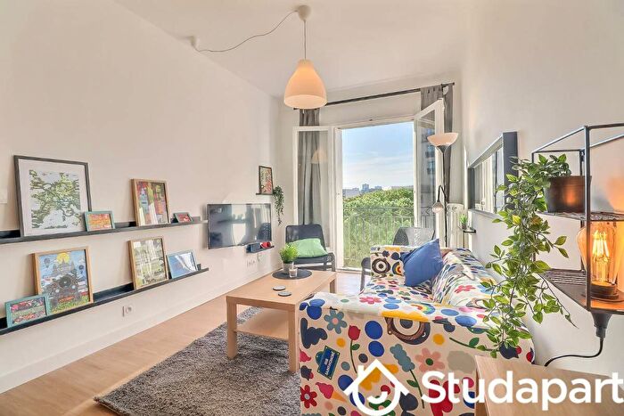 Esplanade, Nîmes : Appartement 1 pièce à louer