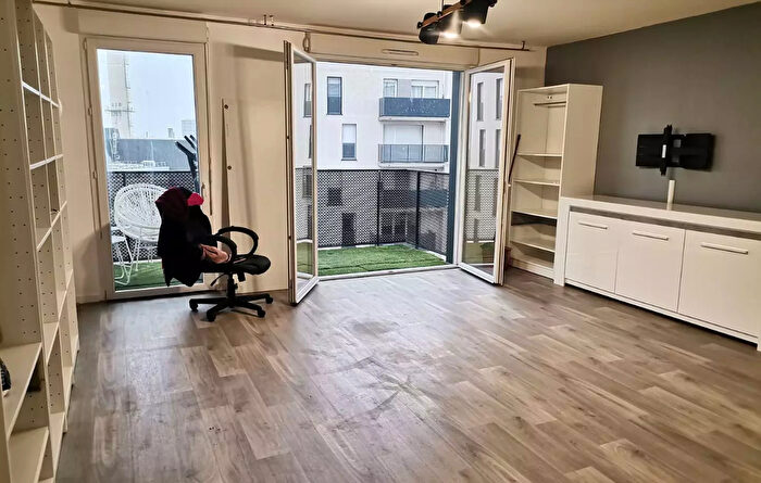 Appartement à louer - Les Ulis, Plein Sud - 3 pièces - 2 chambres