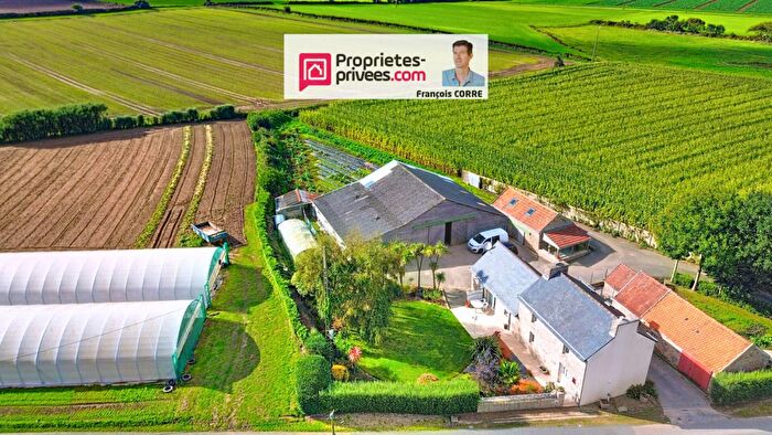 Maison à vendre - Plouzévédé - 5 pièces - 3 chambres