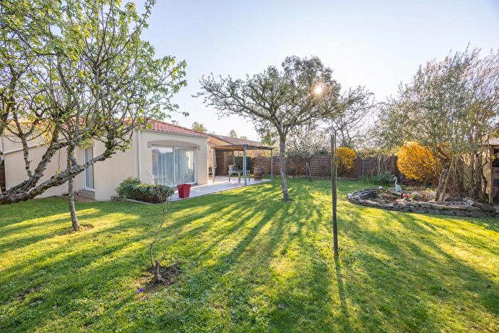 Maison à vendre - Les Sorinières - 6 pièces - 5 chambres