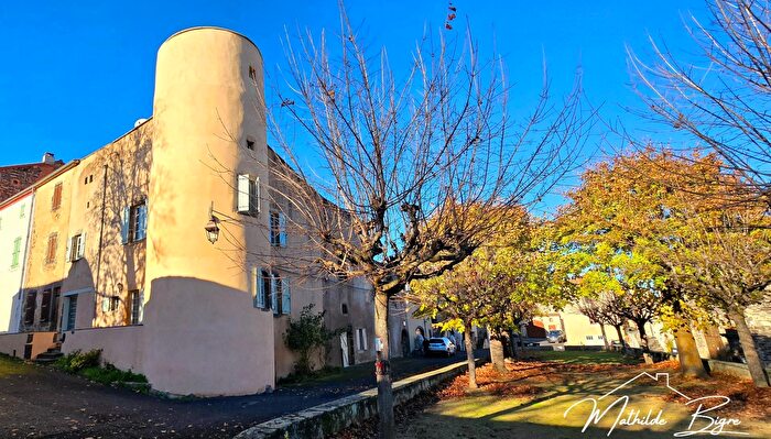 Maison à vendre - Mareugheol - 9 pièces - 4 chambres