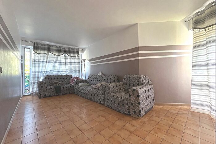 Appartement à vendre - Grigny, Grigny, Gare - 4 pièces - 3 chambres