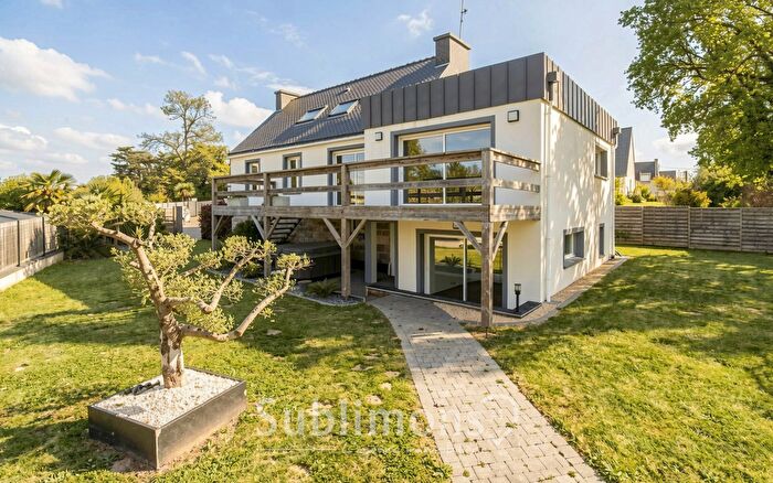 Maison à vendre - Baud - 6 pièces - 5 chambres