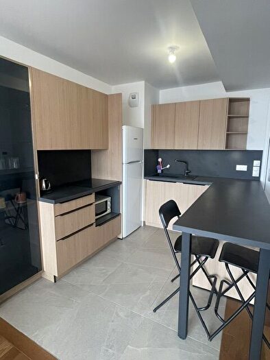 Appartement 2 pièces à louer - Courbevoie, Marceau République