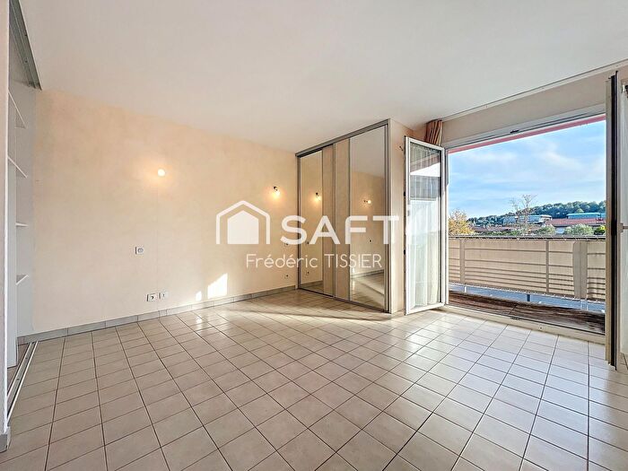 Appartement à vendre - Valbonne, Carbejaire, Haut-Sartoux, Pythagore, Sophia-Antipolis - 1 pièce