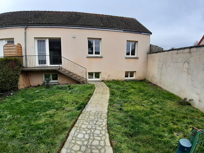 Maison 4 pièces à louer - Doué-la-Fontaine