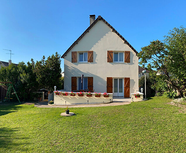 Maison à vendre - Le Thillay - 4 pièces - 3 chambres