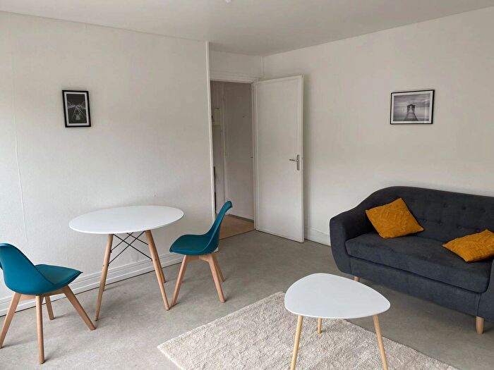 Appartement 1 pièce à Cité du Nord, Laon, à louer