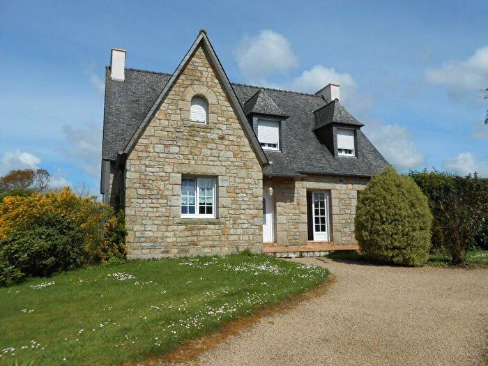 Maison à louer - Plougar - 5 pièces - 4 chambres