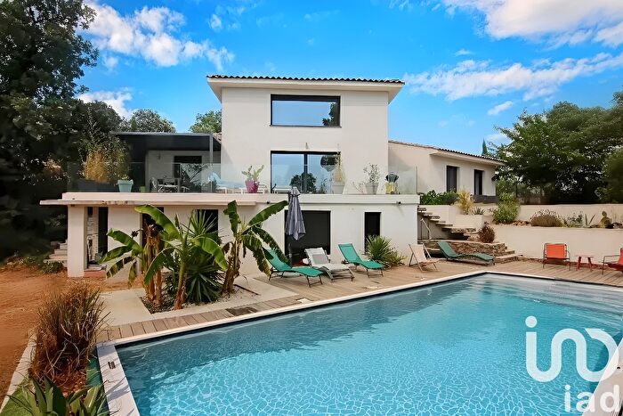 Maison à vendre - Garéoult - 6 pièces - 4 chambres