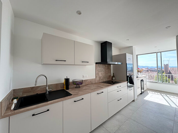 Appartement à vendre - Marseille e , Le Merlan - 6 pièces - 4 chambres