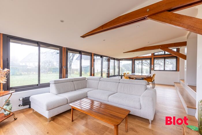 Maison à vendre - Saint-Erblon - 6 pièces - 3 chambres