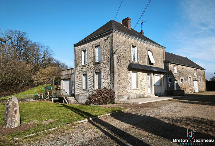 Maison à vendre - Loupfougères - 5 pièces - 3 chambres