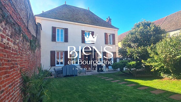 Maison à vendre - Seurre - 8 pièces - 5 chambres