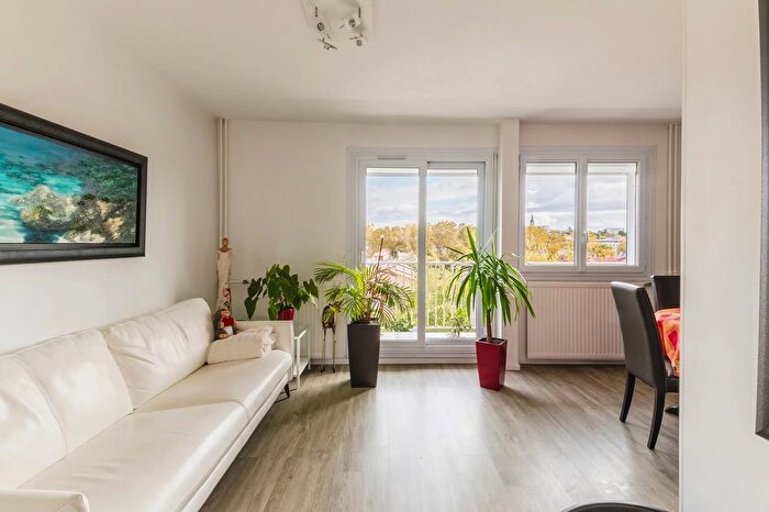 Appartement à vendre - Rillieux-la-Pape, Perica, Village - 2 pièces - 1 chambre