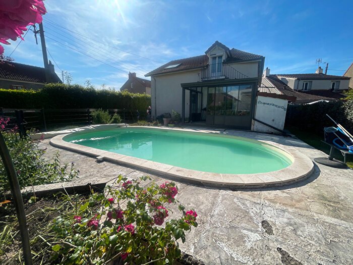 Maison 6 pièces à Le Creusot, Sud, à vendre
