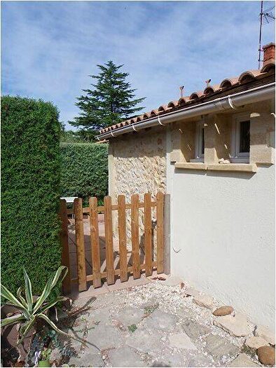Appartement 1 pièce à louer à Nord, Uzès