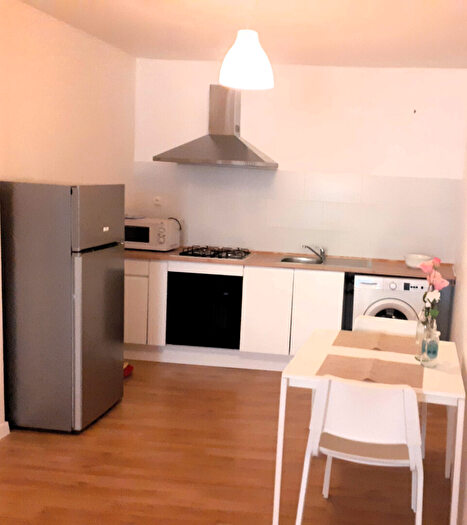 Appartement à vendre - Brignoles, Centre-ville, Vieille ville - 2 pièces - 1 chambre