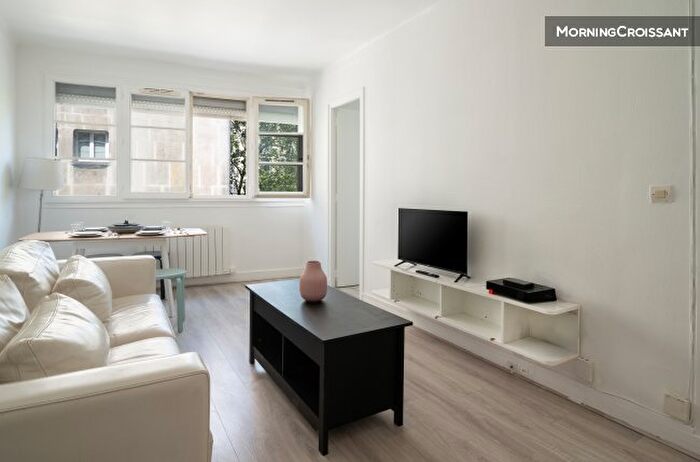Paris 16ème, Auteuil-Nord, Jasmin, Mirabeau : Appartement 2 pièces à louer