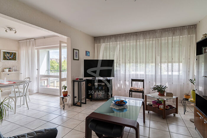 Metz, Devant les Ponts : Appartement 4 pièces à vendre