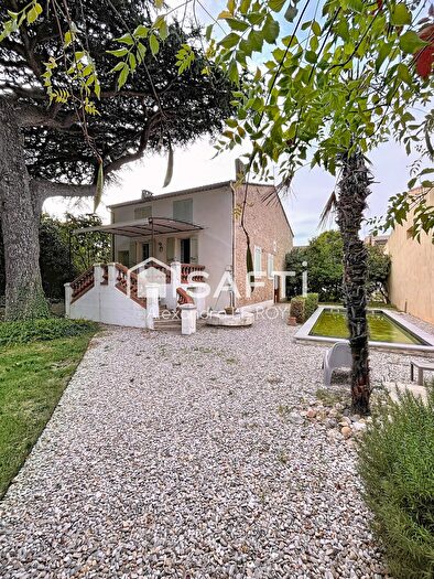 Maison à vendre - Bélarga - 10 pièces - 5 chambres